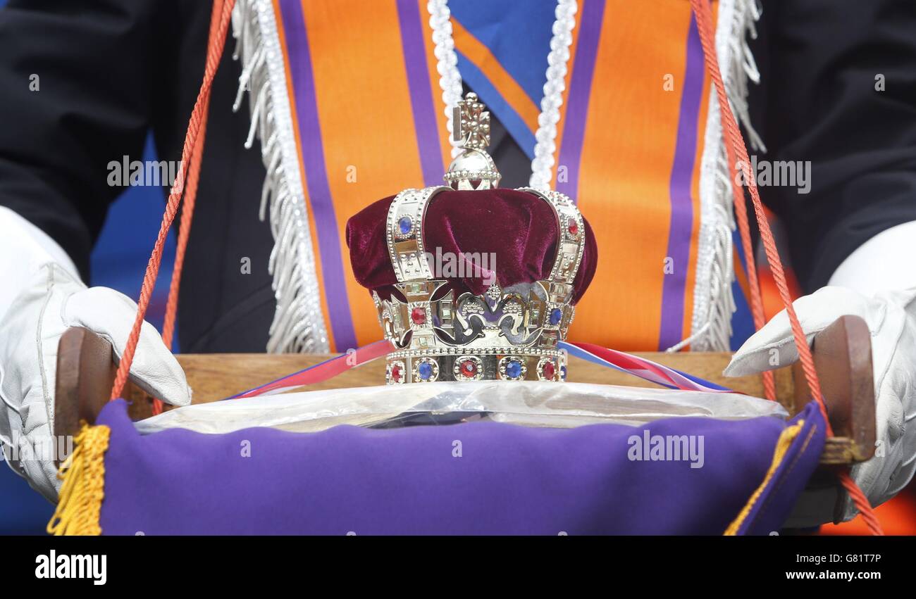 Members of the Orange Order march through Glasgow during Orangefest ...