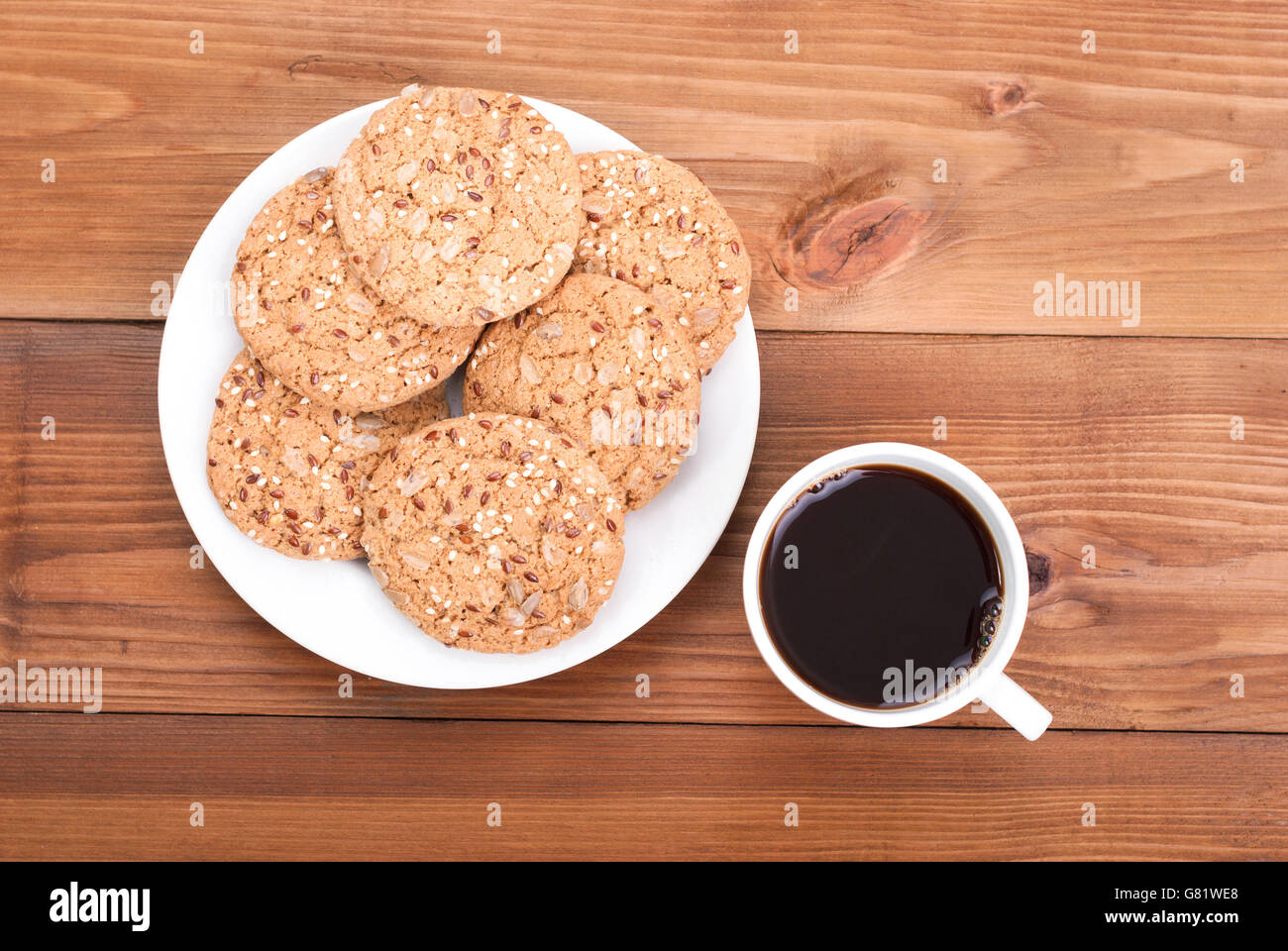 Coffee cup and biscuit hi-res stock photography and images - Alamy