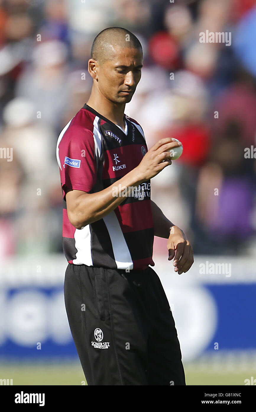 Alfonso thomas cricket hi-res stock photography and images - Alamy