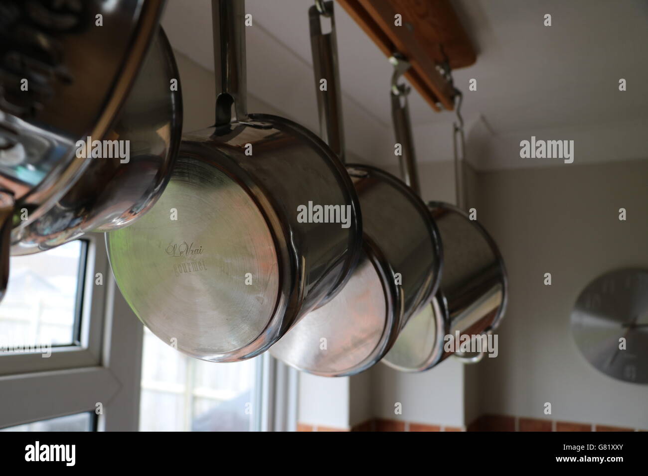 Kitchen life hi-res stock photography and images - Alamy