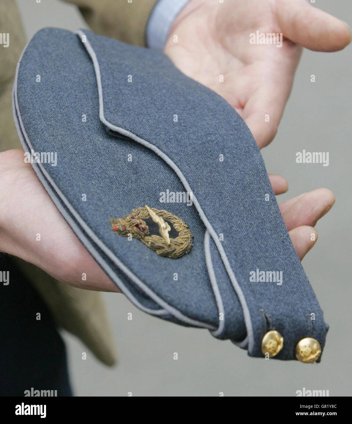 Second world war memorabilia hi-res stock photography and images - Alamy