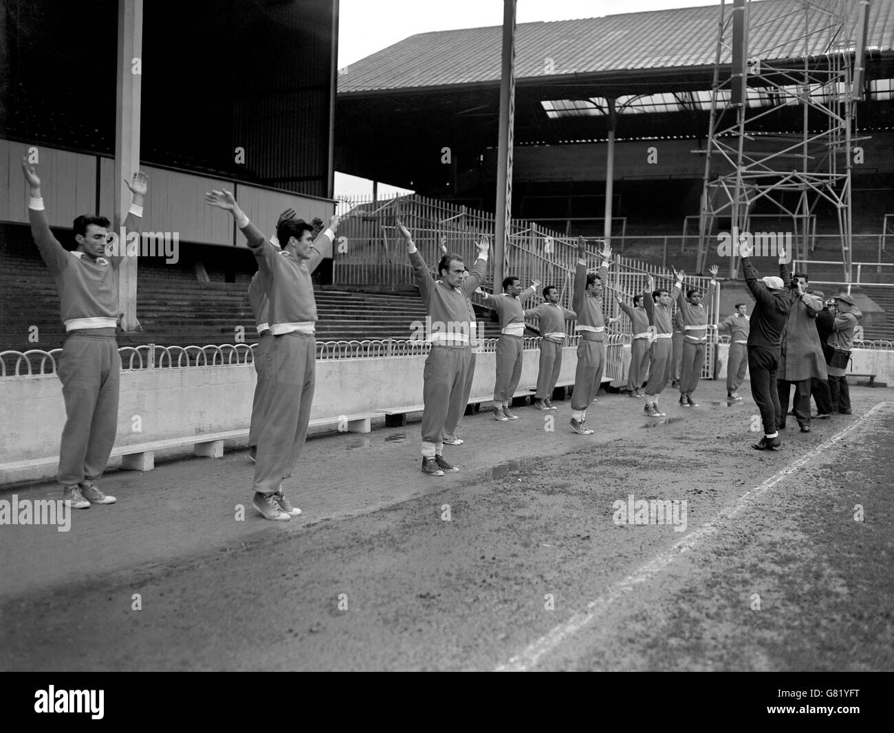 Tottenham hotspur team european Black and White Stock Photos & Images ...