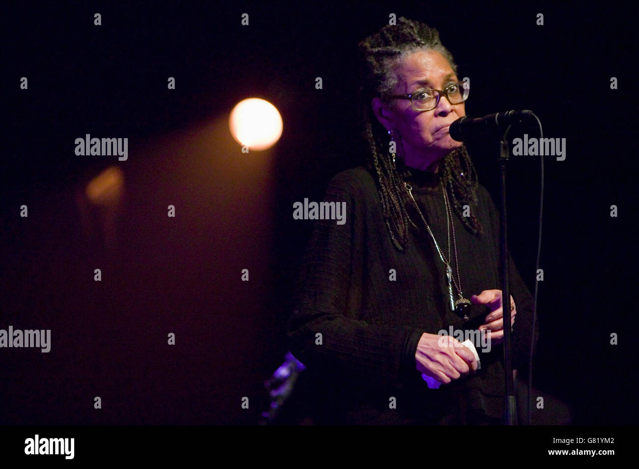 Female singer performing at jazz club hi-res stock photography and ...
