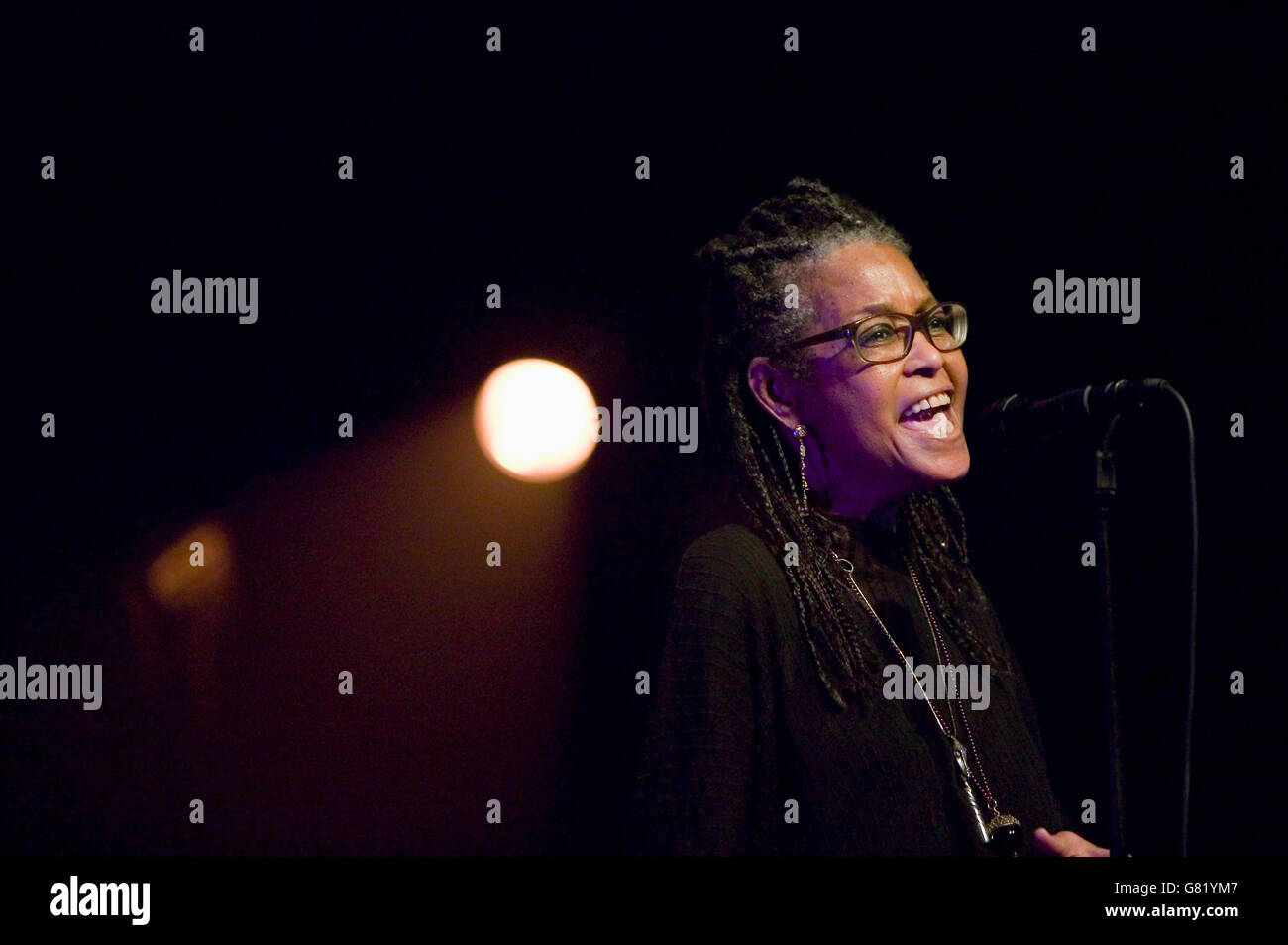 Female singer performing at jazz club hi-res stock photography and ...