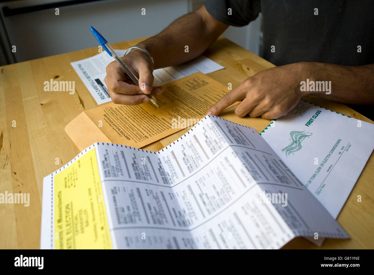 Voting form hi-res stock photography and images - Alamy