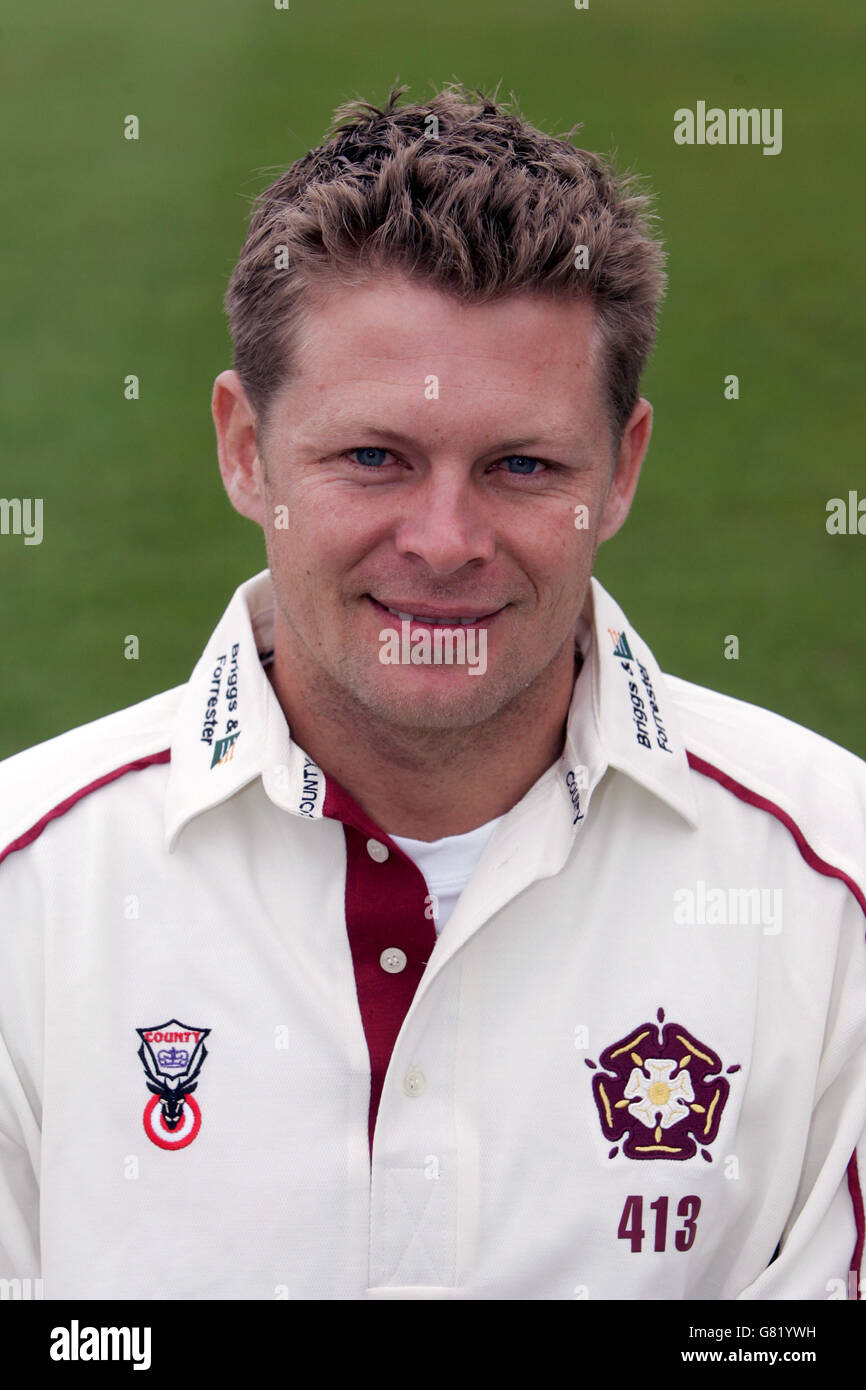 Cricket headshot head shot gerard hi-res stock photography and images ...