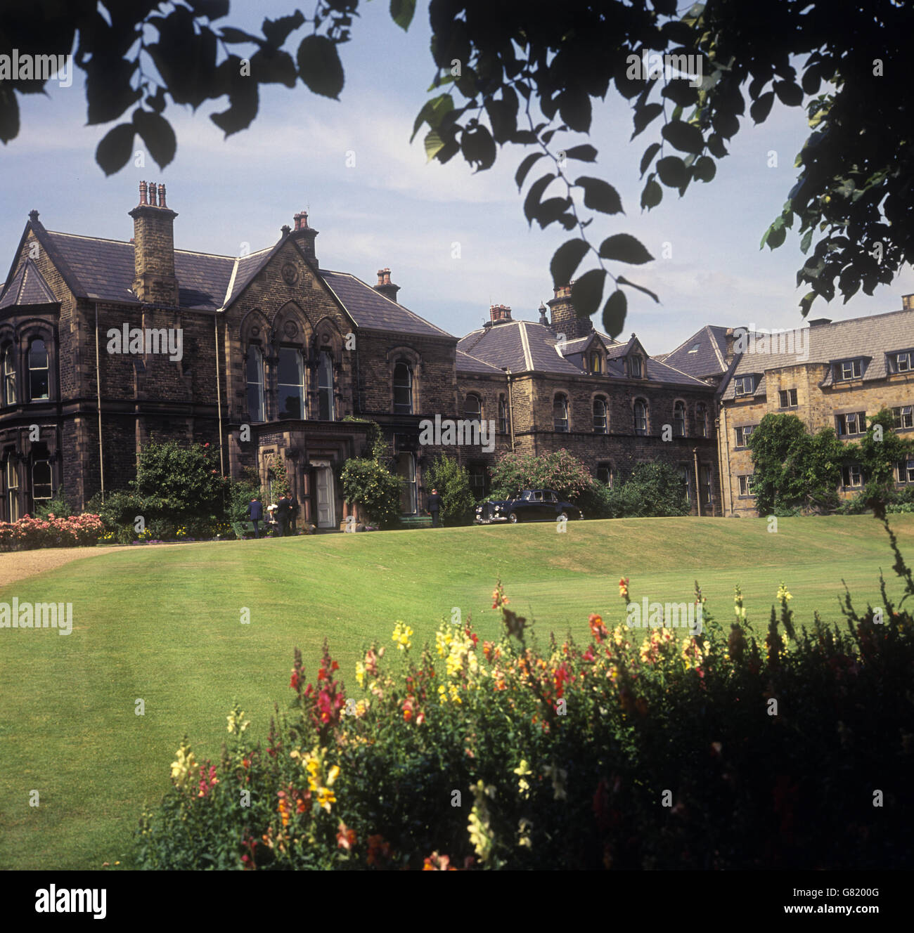 Mirfield yorkshire hi-res stock photography and images - Alamy