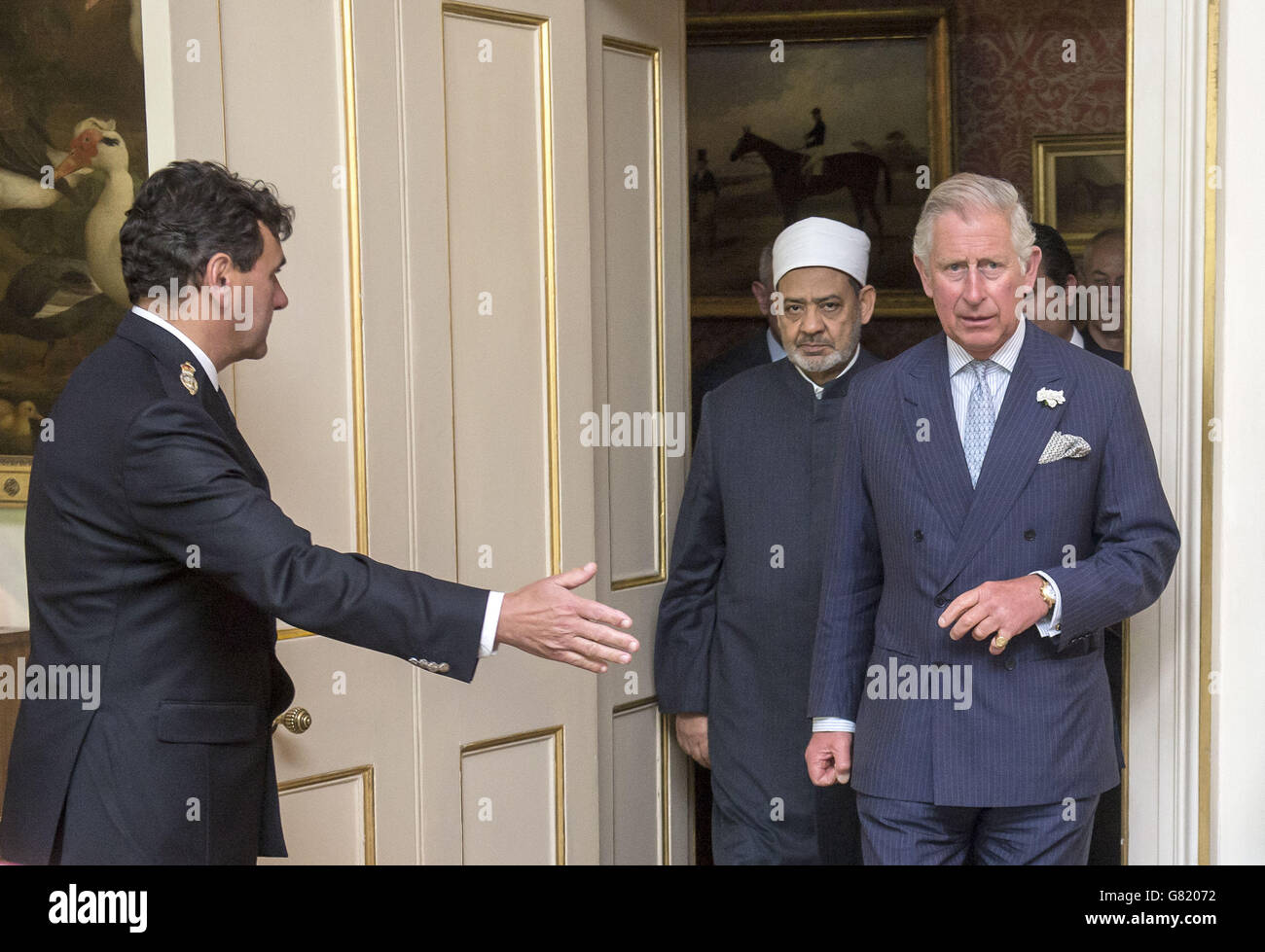 The prince wales receives grand imam al azhar hi-res stock photography ...