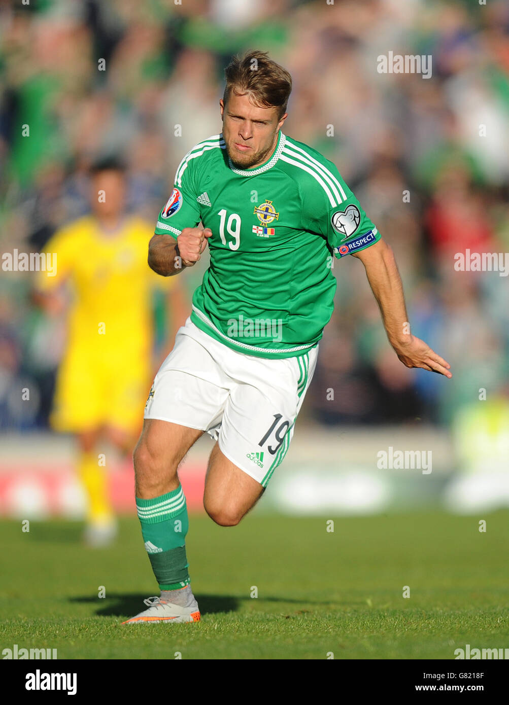 Jamie ward northern ireland international hi-res stock photography and ...