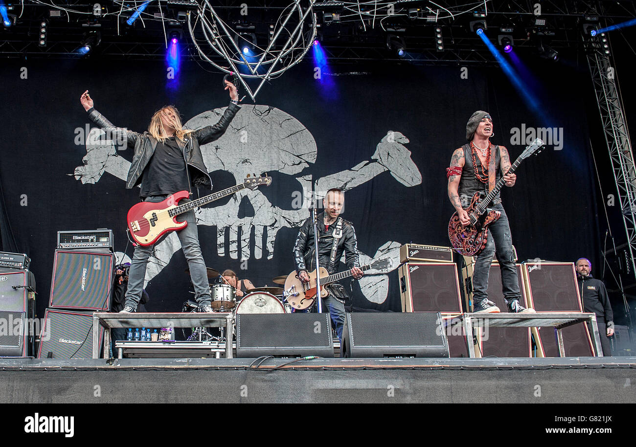 Backyard babies hi-res stock photography and images - Alamy