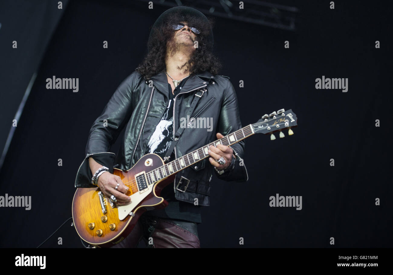 Slash live on stage on day 3 of Download festival on June 14 2015 in ...