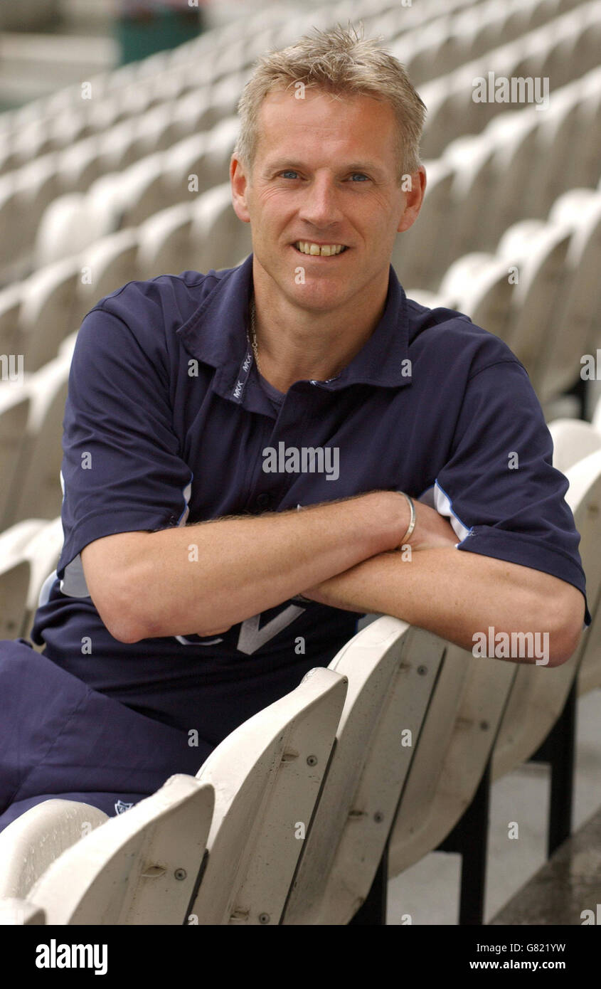 New sport director hi-res stock photography and images - Alamy