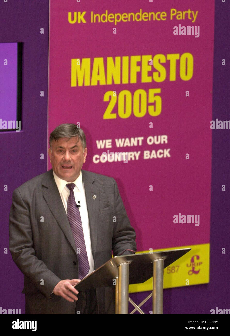 General Election Campaigning 2005 - London Stock Photo - Alamy