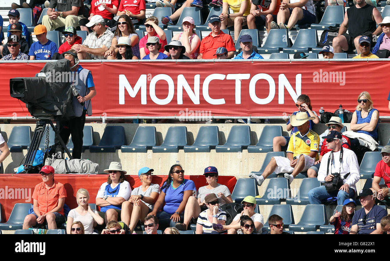 2015 gv general view in the stands hi-res stock photography and images ...