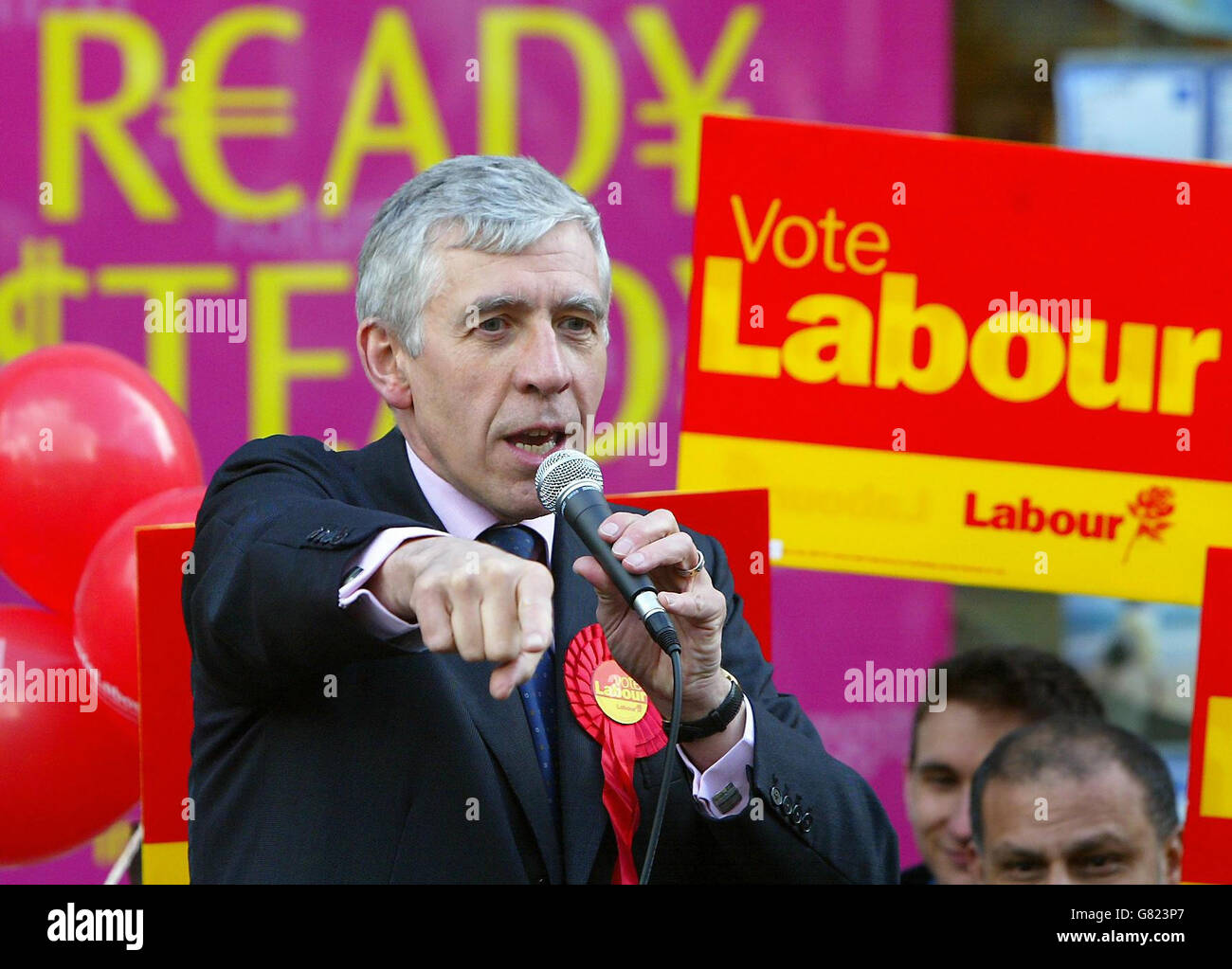 General Election Campaign 2005 - Labour Party - Oldham Stock Photo - Alamy