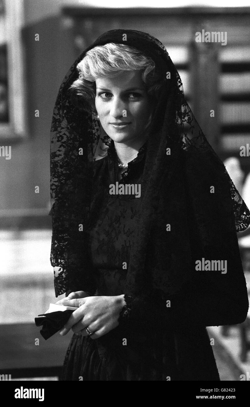 Princess diana in black dress hi-res stock photography and images - Alamy