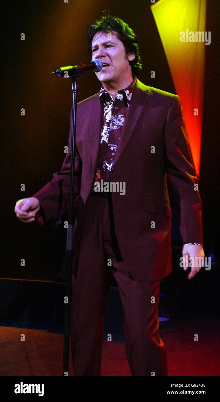 Singer shakin stevens hi-res stock photography and images - Alamy