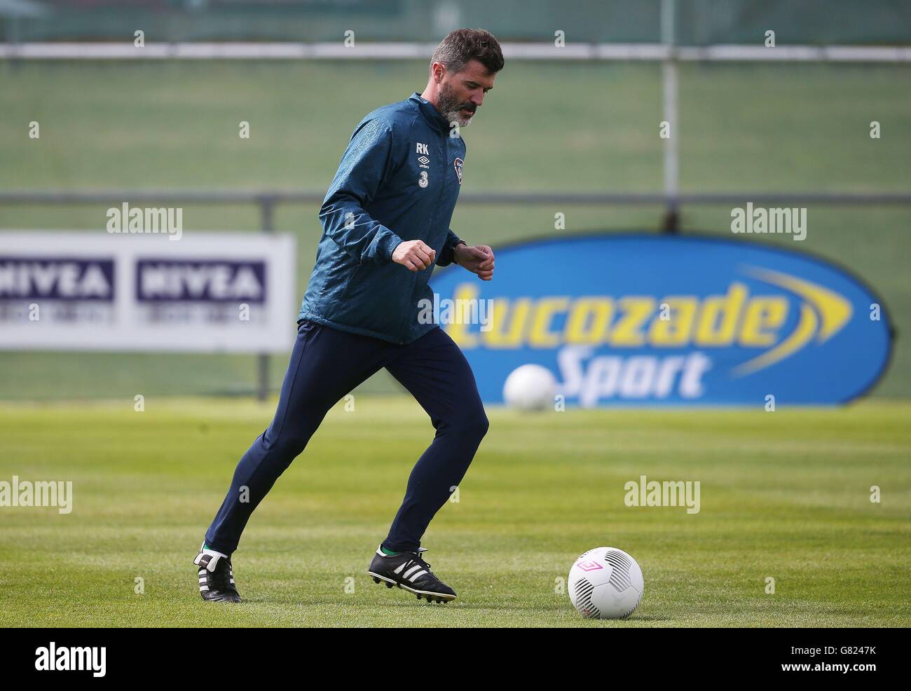 Republic of ireland assistant manager roy keane hi-res stock ...