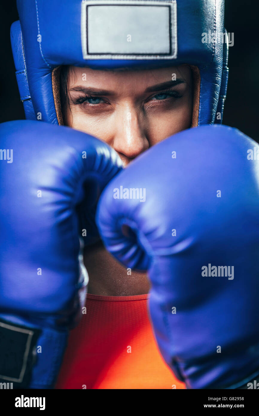 Female boxer hi-res stock photography and images - Alamy