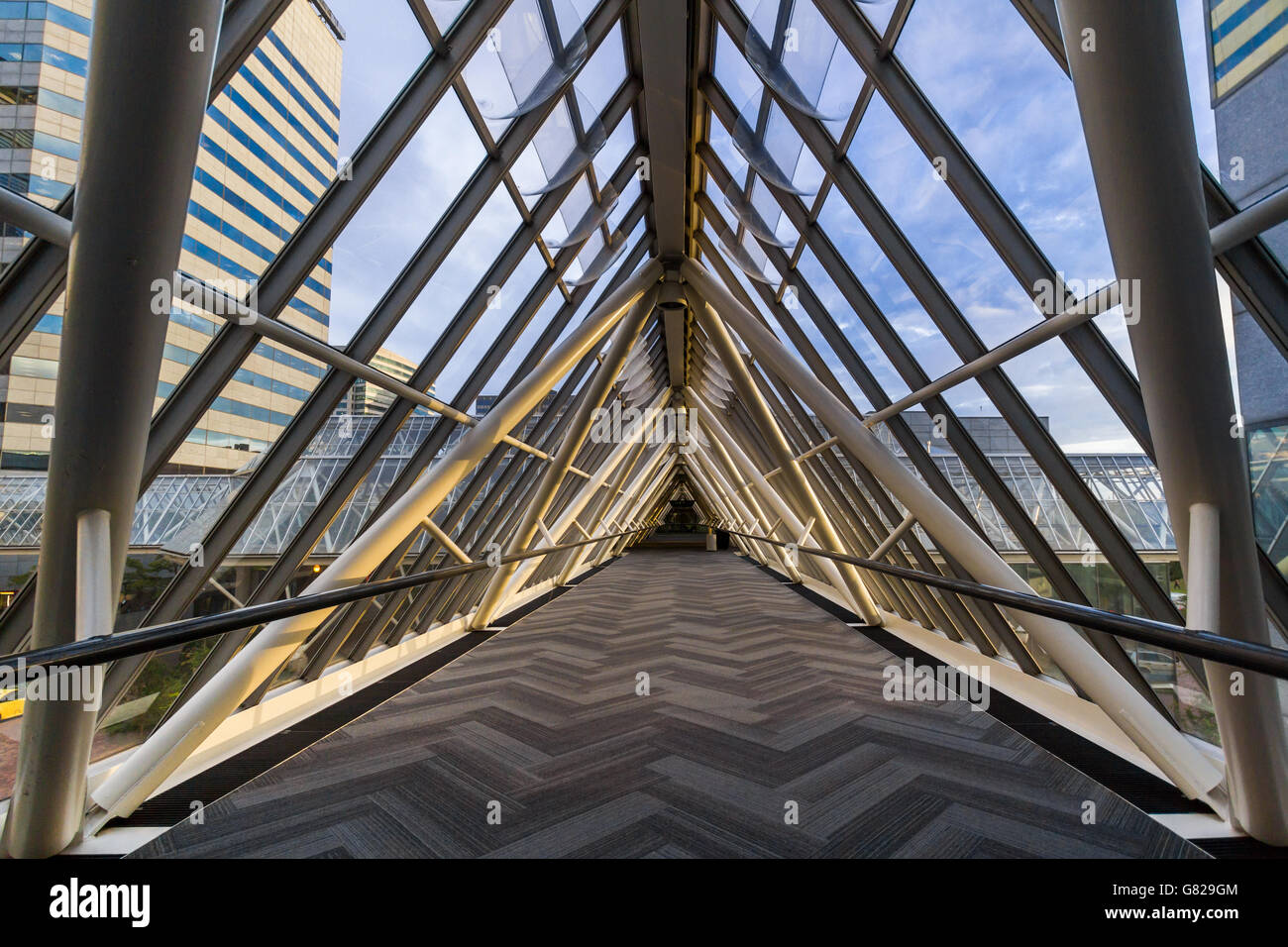 Glass triangle hi-res stock photography and images - Alamy