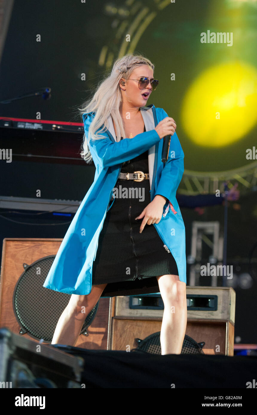 Anne marie nicholson hi-res stock photography and images - Alamy