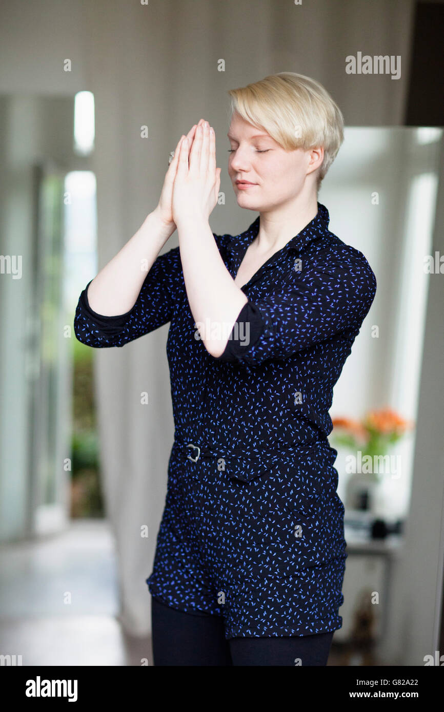 Three quarter position hi-res stock photography and images - Alamy