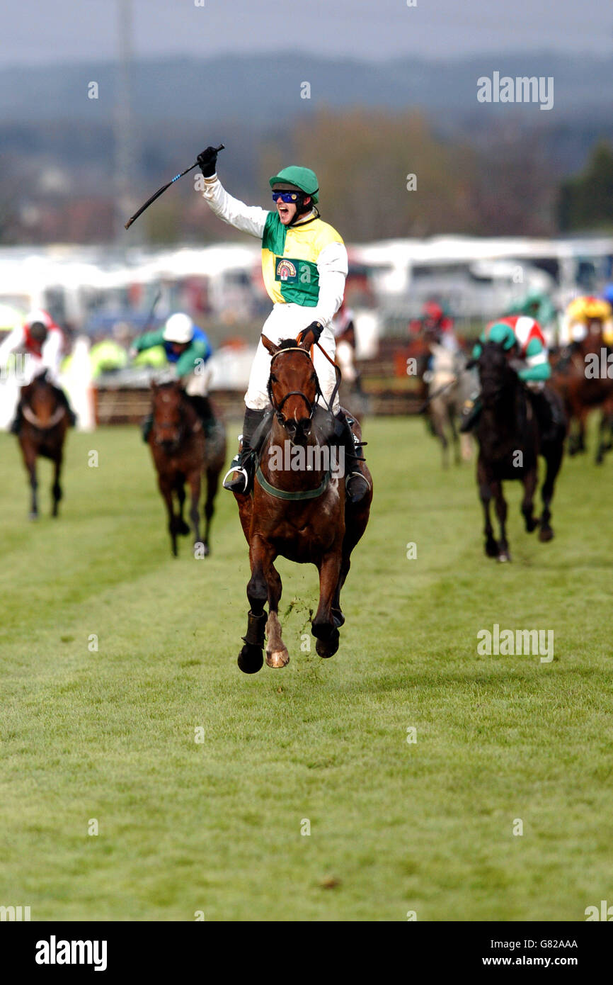 Horse Racing - The John Smith's Grand National Meeting 2005 - Aintree ...