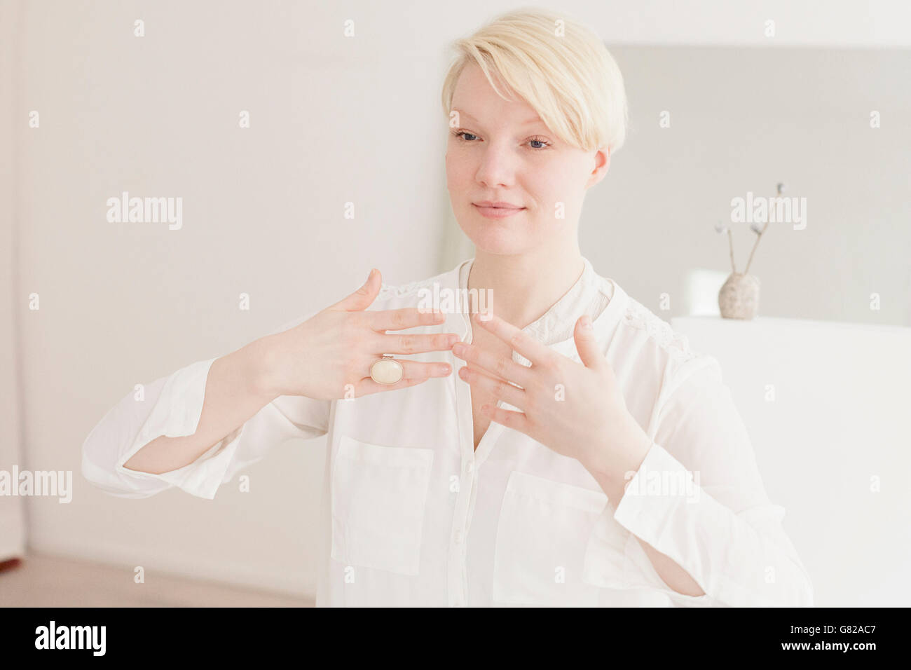 Person exercising at home hi-res stock photography and images - Alamy