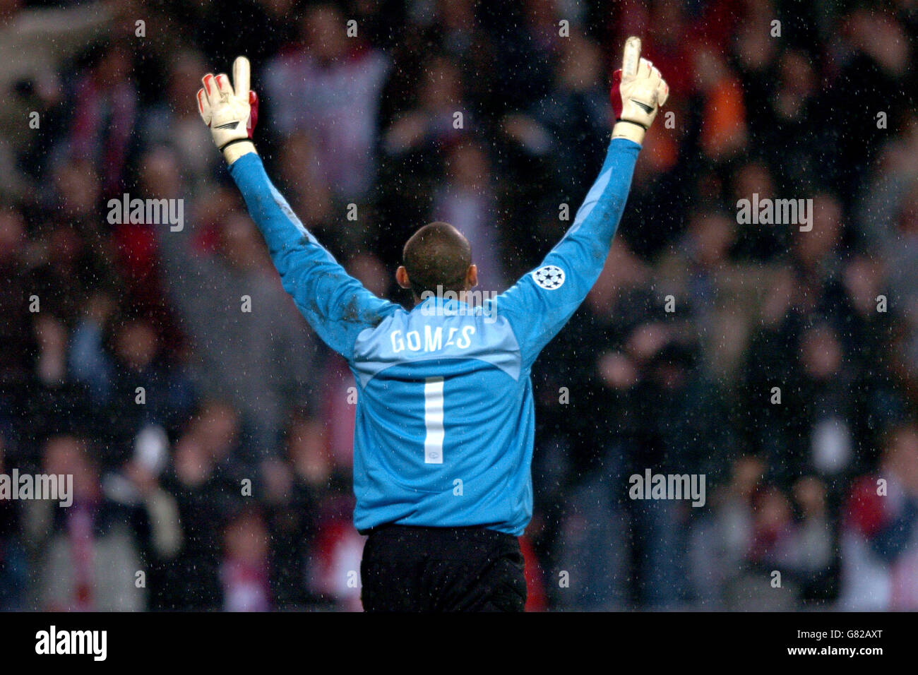 Psv eindhoven goalkeeper gomes High Resolution Stock Photography and ...