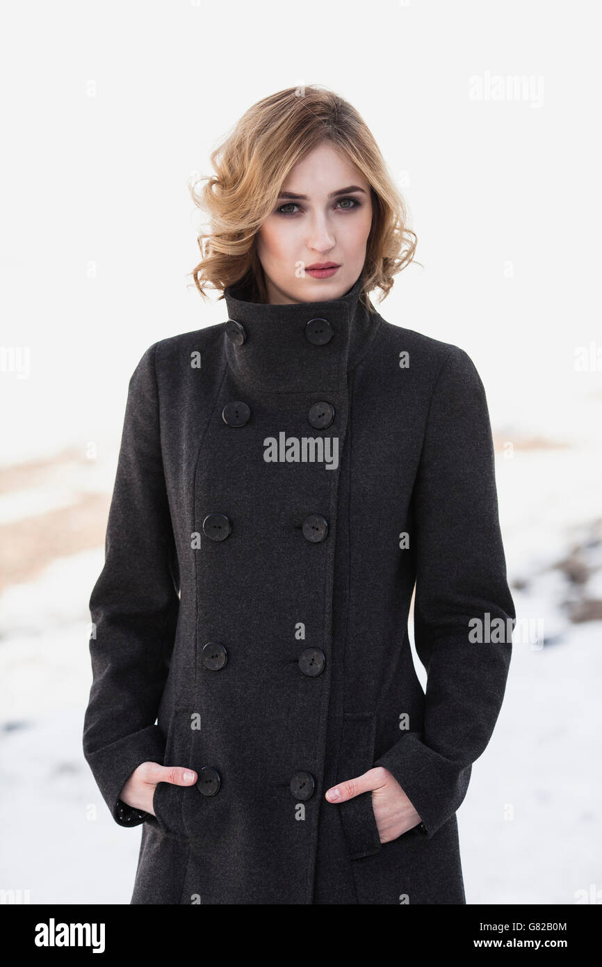 Black woman hands hi-res stock photography and images - Alamy