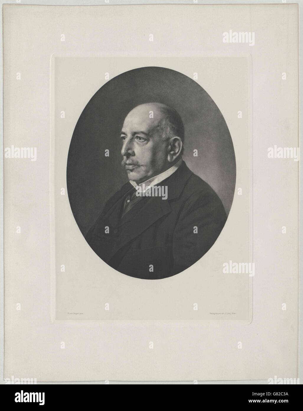 Dumba hi-res stock photography and images - Alamy