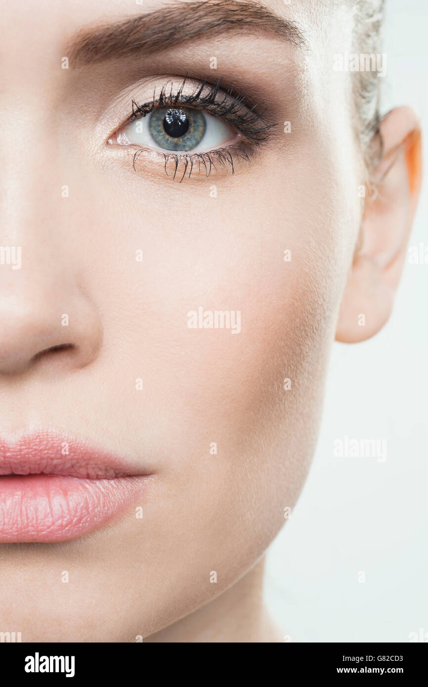 Woman cropped hi-res stock photography and images - Alamy