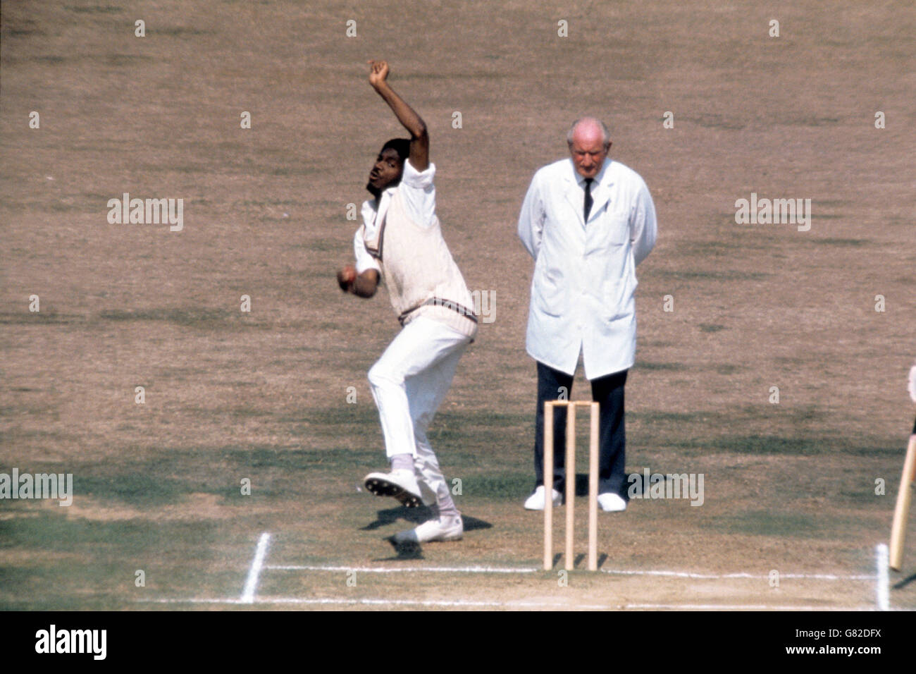 Holding the wisden trophy hi-res stock photography and images - Alamy