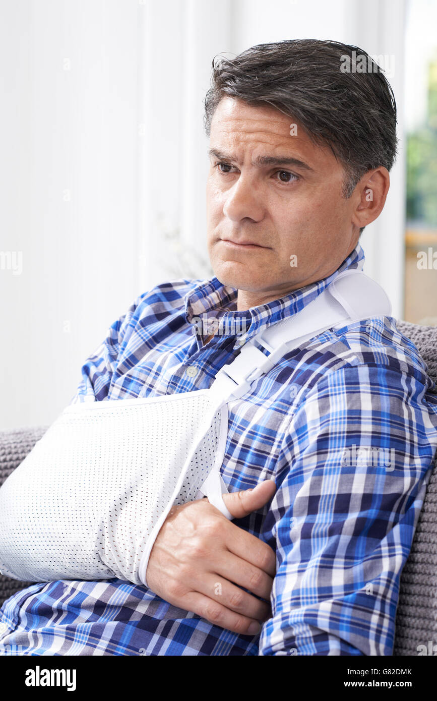 Car sling hi-res stock photography and images - Alamy