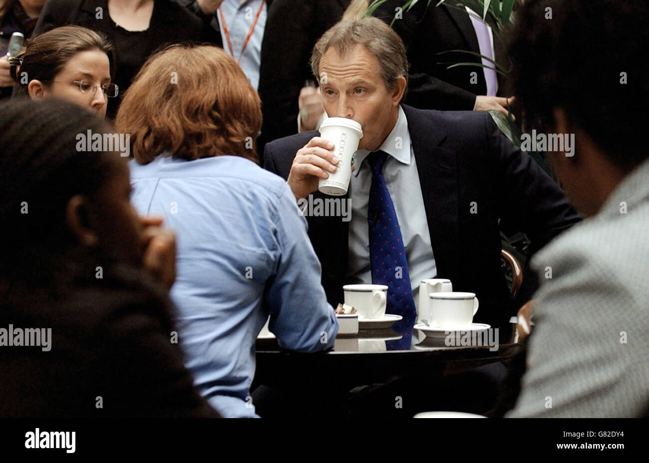 General election campaigning 2005 hi-res stock photography and images ...