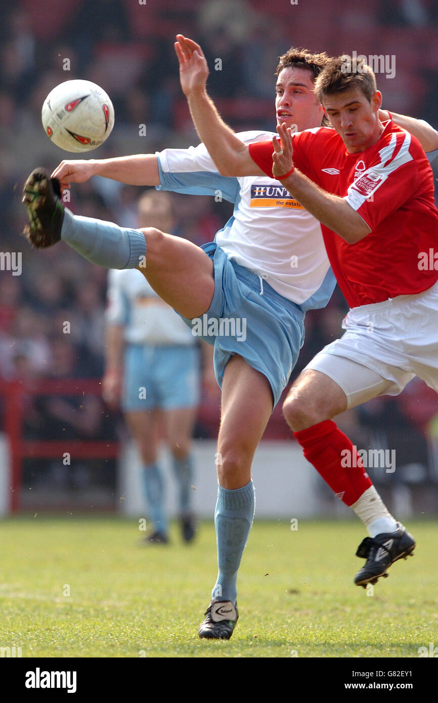 Nottingham forests scott dobie and burnleys michael duff hi-res stock ...