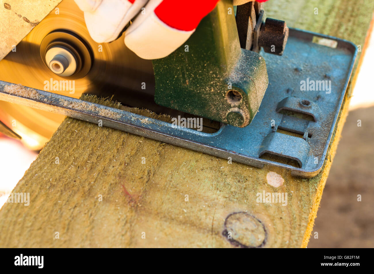 Sawing activity hi-res stock photography and images - Alamy