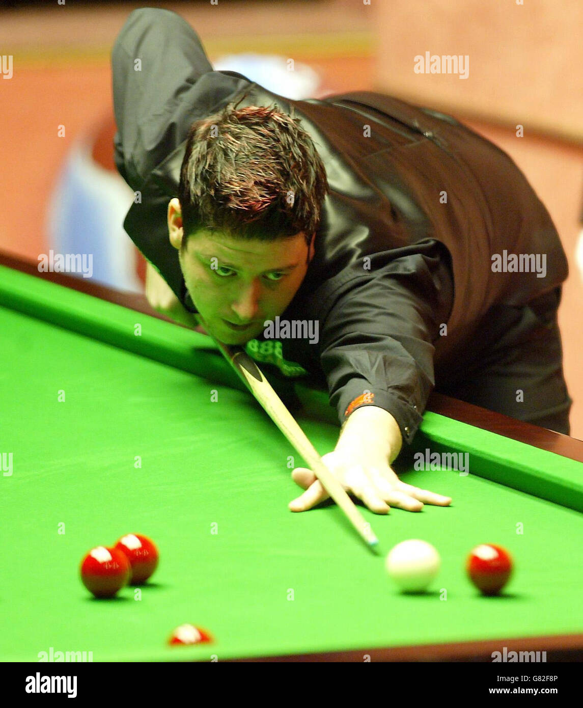 Snooker action matthew stevens hi-res stock photography and images - Alamy