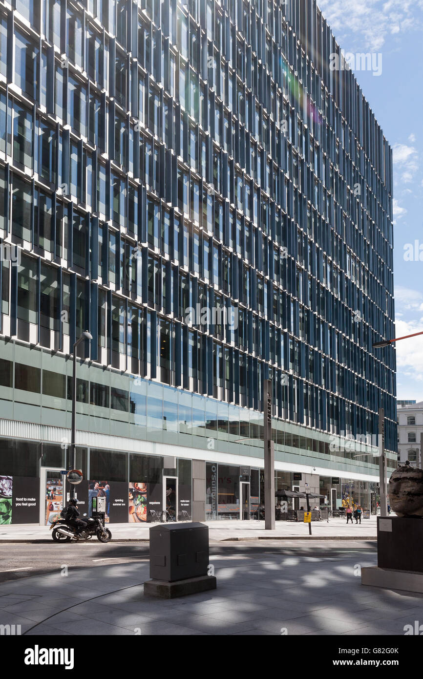 Blue fin london hi-res stock photography and images - Alamy