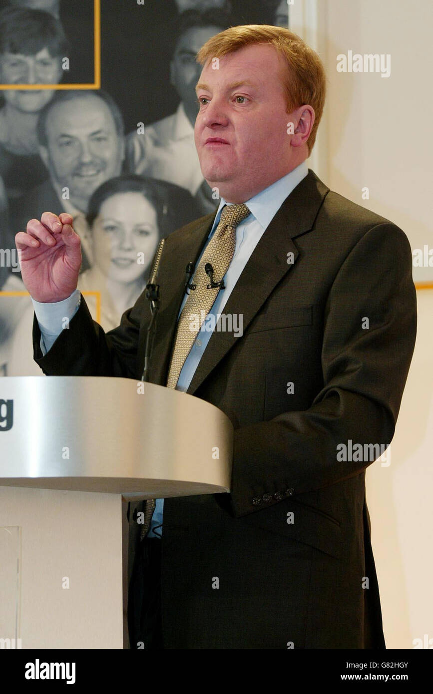 General Election Campaign 2005 - Liberal Democrat news conference Stock ...