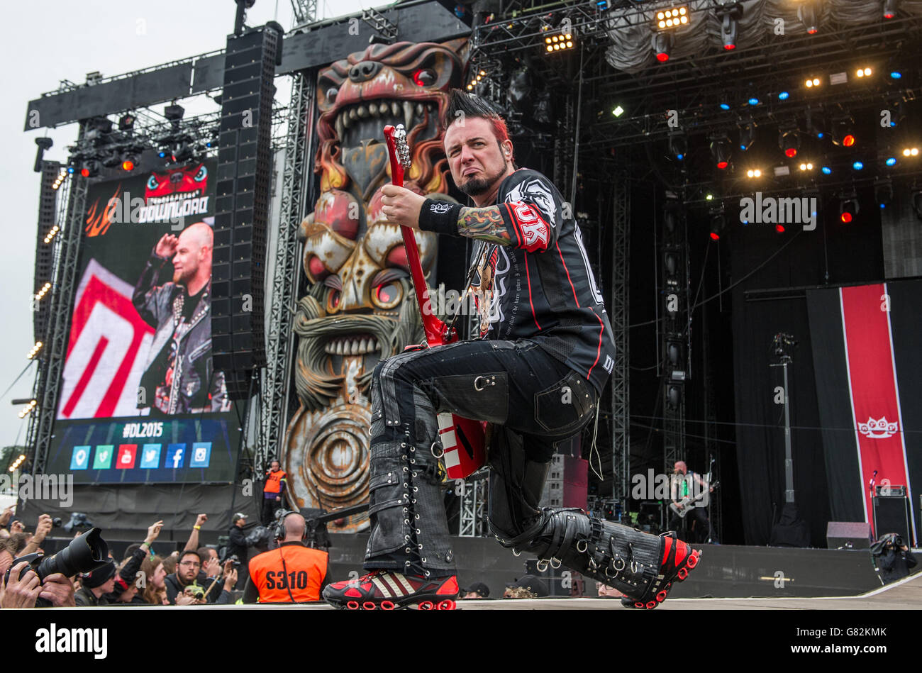 Zoltan Bathory of Five Finger Death Punch live on stage on day 1 of ...