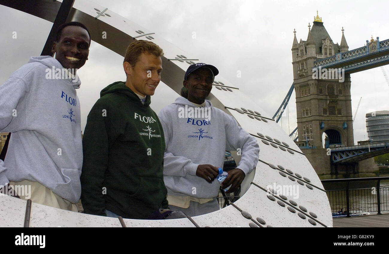 London Marathon Photocall - Tower Bridge. London Marathon runners from ...