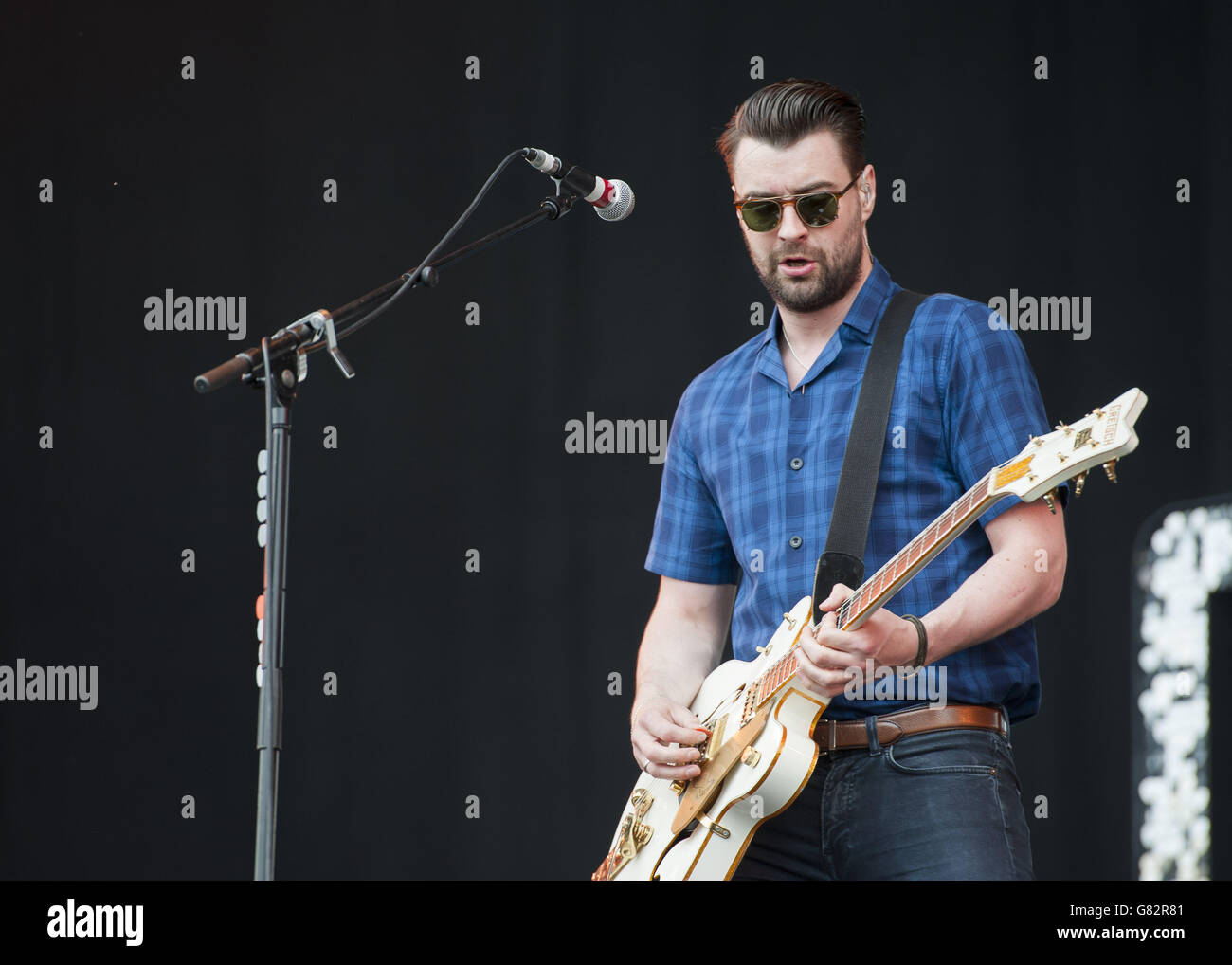 Liam Fray of the Courteeners live on stage on day 4 of the Isle of ...