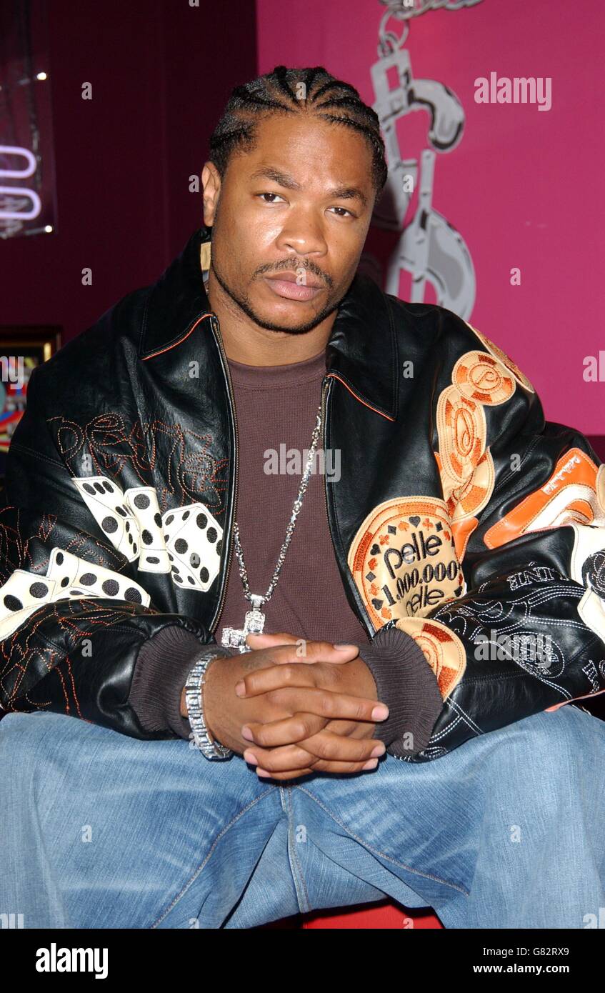 MTV TRL - Total Request Live Show - Leicester Square Studios Stock ...