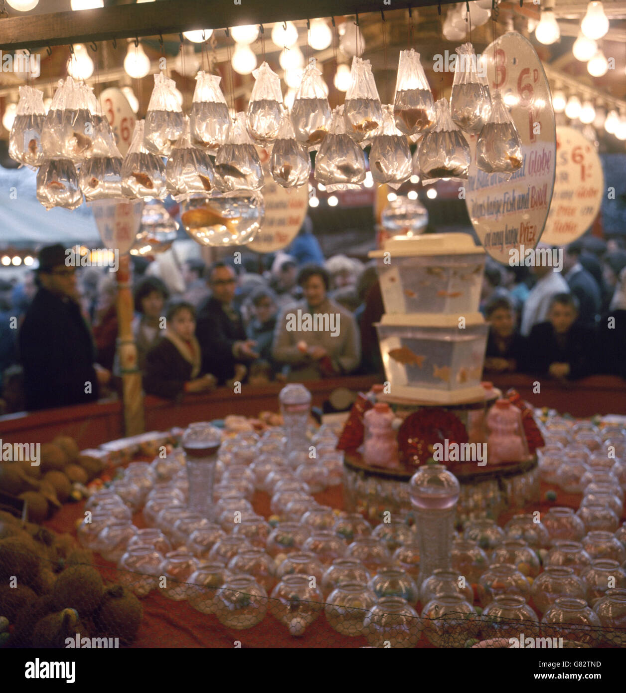 Win gold fish stand at fairground on hampstead heath hi-res stock ...