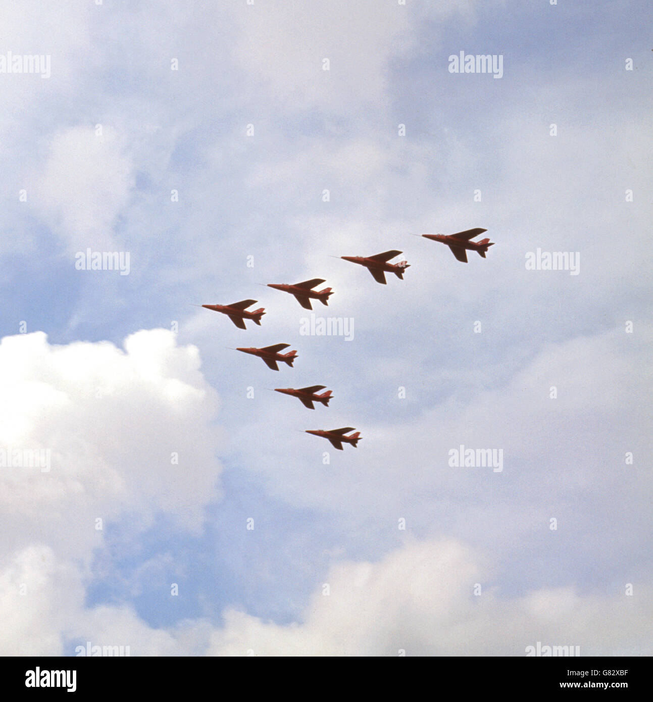 Aviation red arrows little rissington hi-res stock photography and ...