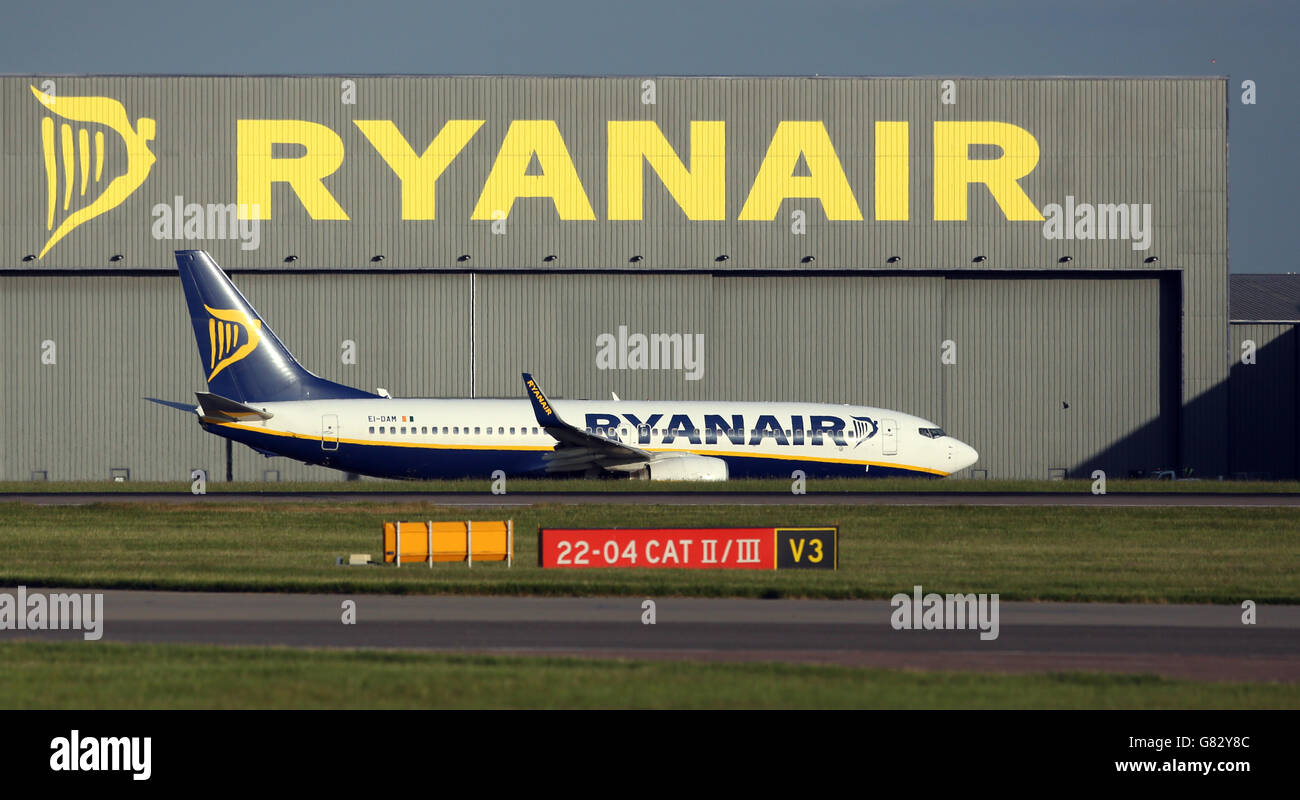 Stansted plane stock hi-res stock photography and images - Alamy