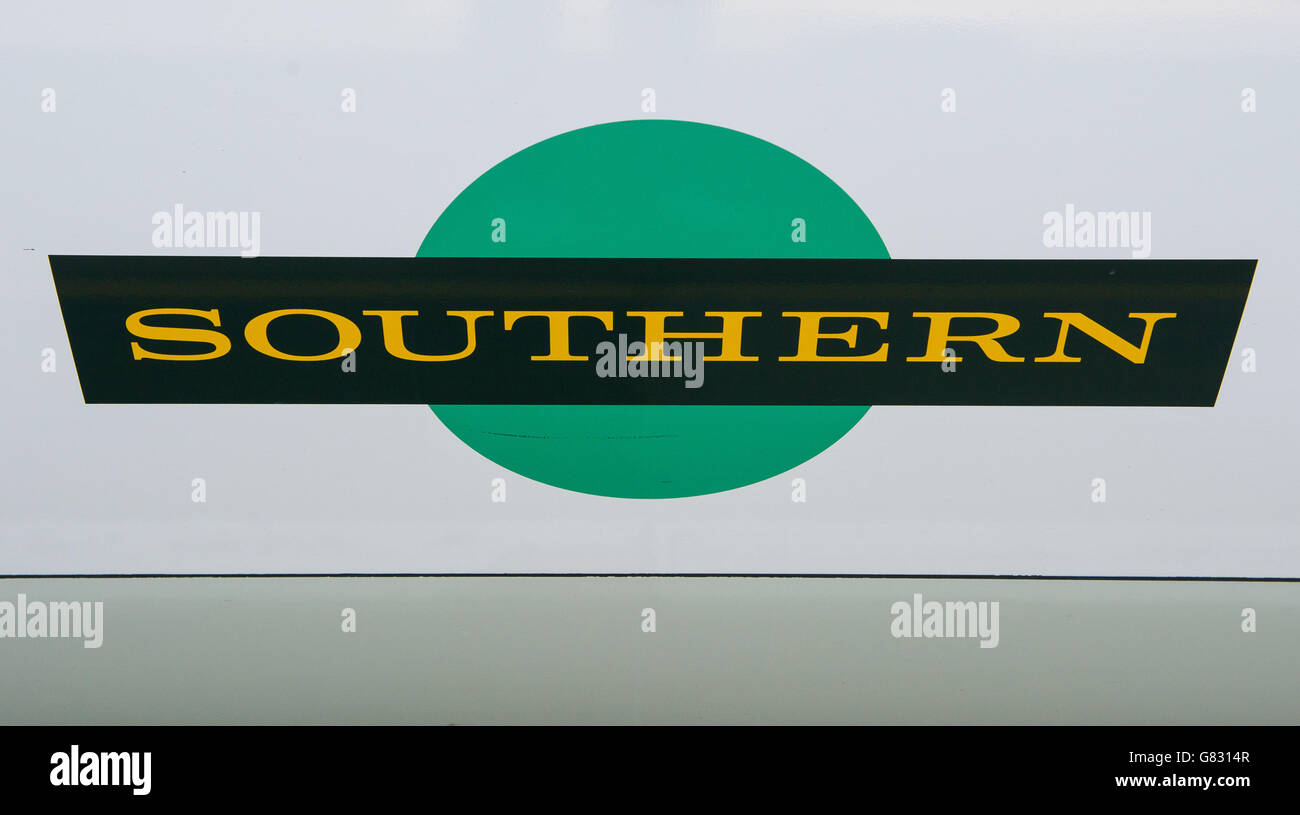 A southern rail logo honor oak park station hi-res stock photography ...