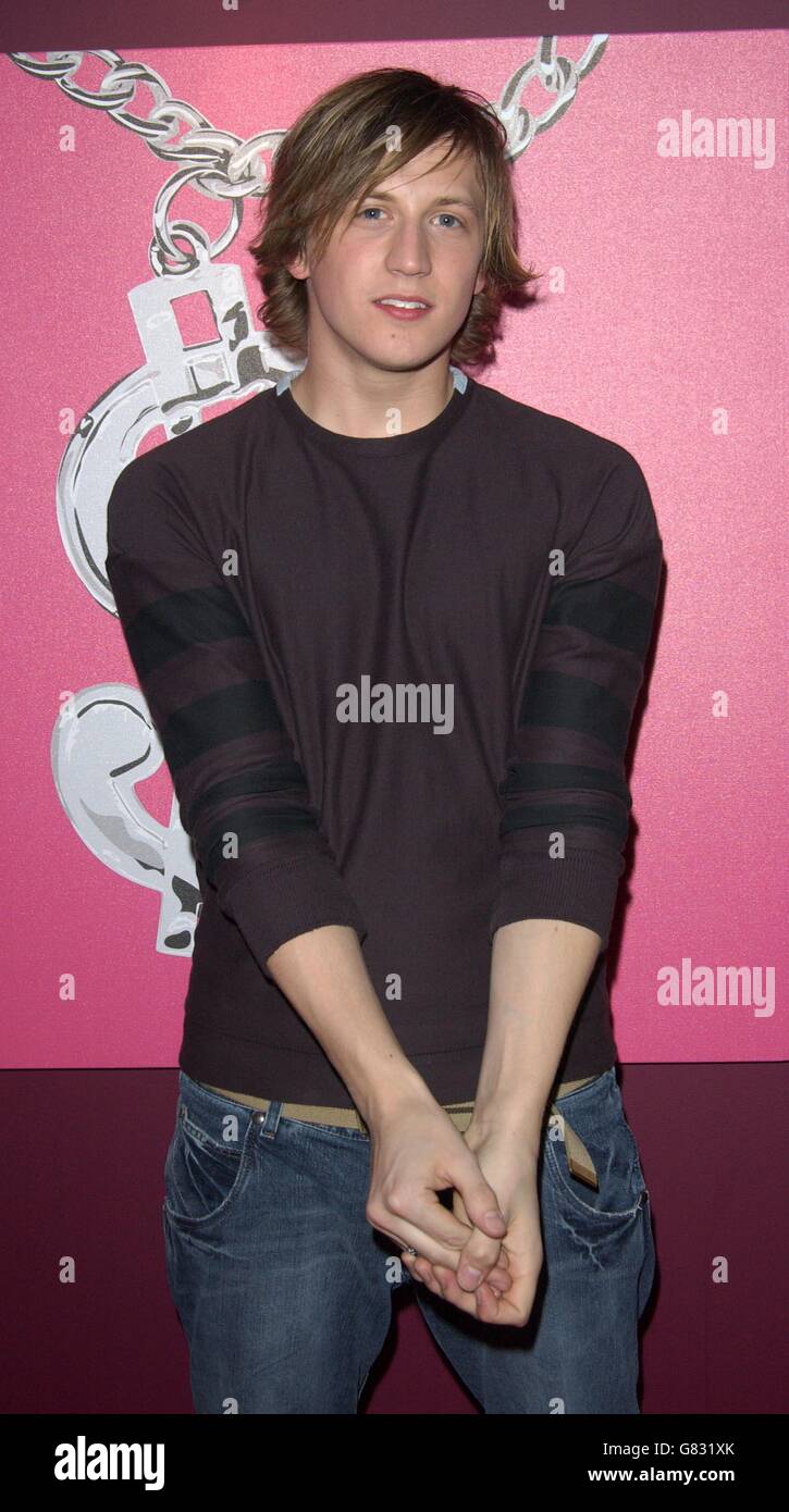 MTV TRL - Total Request Live Show - Leicester Square Studios Stock ...