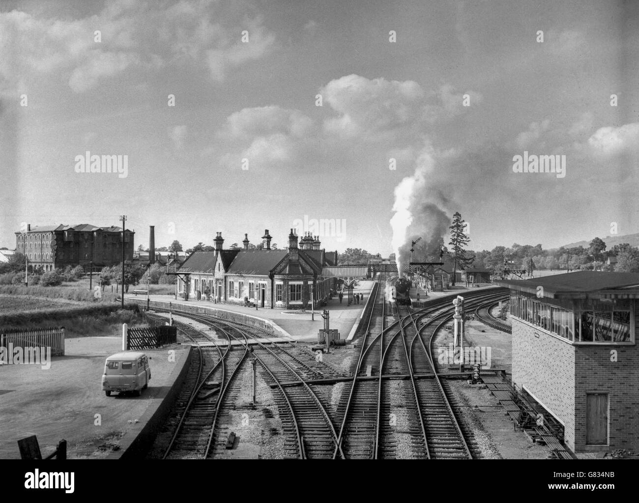 This station is now demolished and replaced by a two platform halt ...